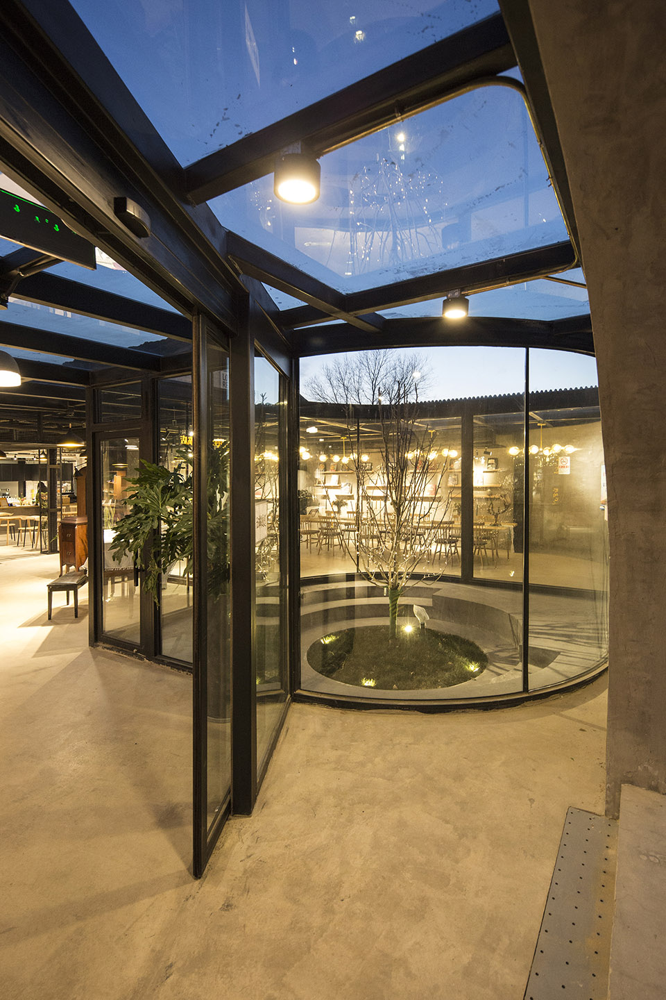 Bookstore in the courtyard – Ireading cultural space, China by ...