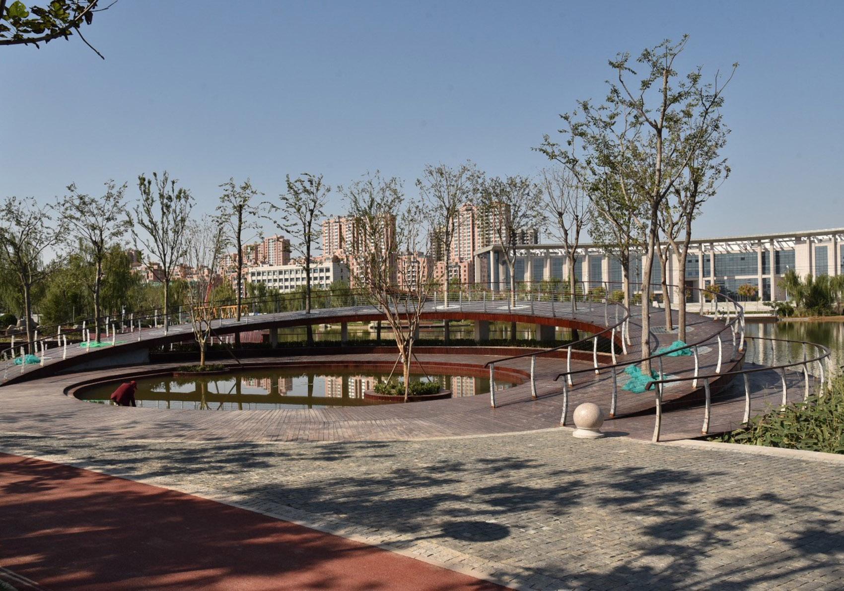 Water Platform of Anlan Lake Park – Tree Loop, China by Folie Architecture - 谷德设计网