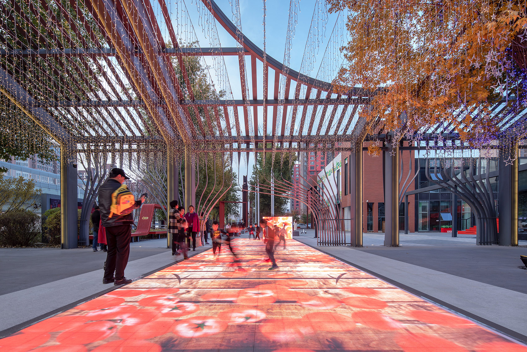 Vanke Lanshan Community Pocket Park, China by Partner Design Studio - 谷德设计网