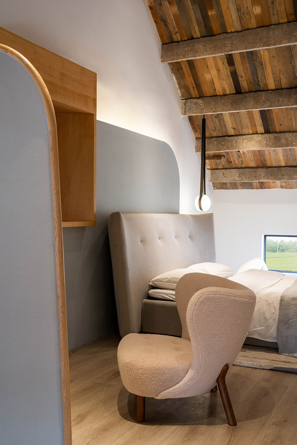 MOBIUS photography base, China by Mountain Soil Interior Design - 谷德设计网