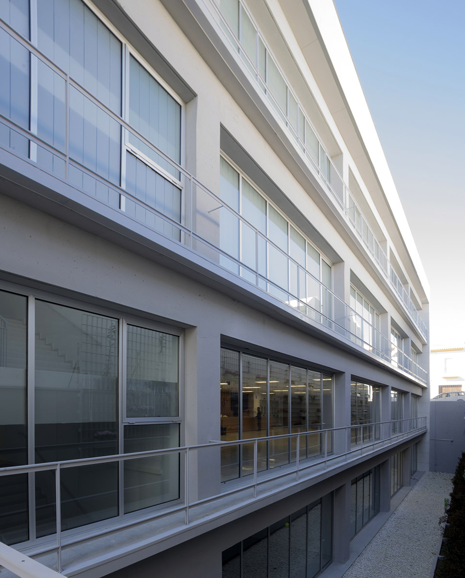 Osuna University School by UNIA ARQUITECTOS - 谷德设计网