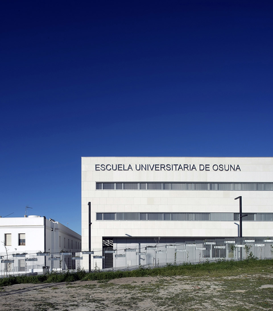 Osuna University School by UNIA ARQUITECTOS - 谷德设计网