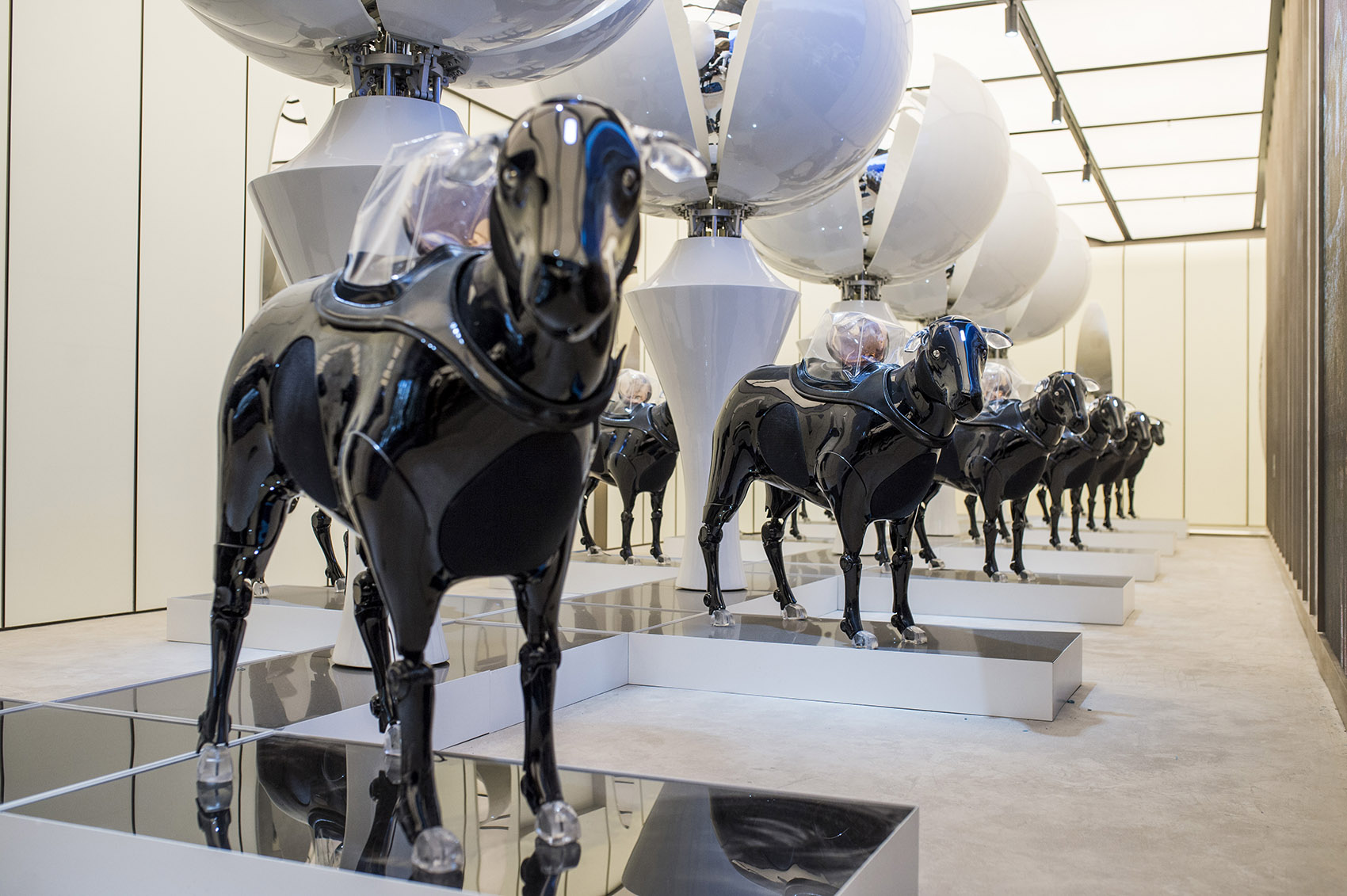 GENTLE MONSTER introduces the “Digital-Analog Future” to SKP-S Beijing ...