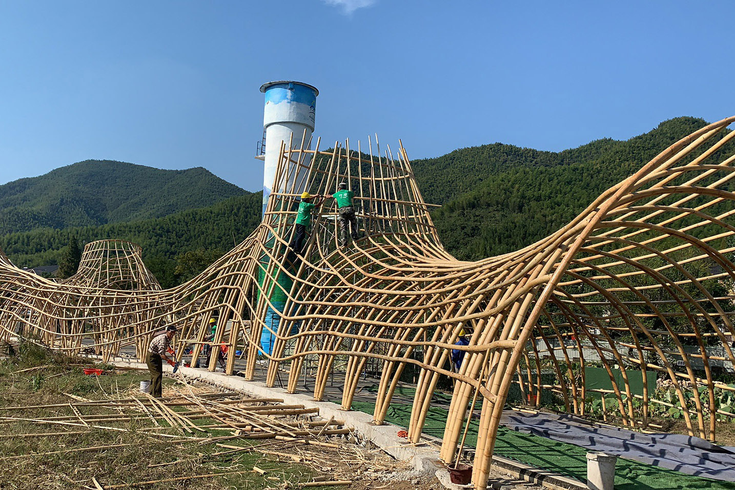 18-bamboo-corridor_Beijing-Forestry-University-1.jpg (1434×956)-花瓣网