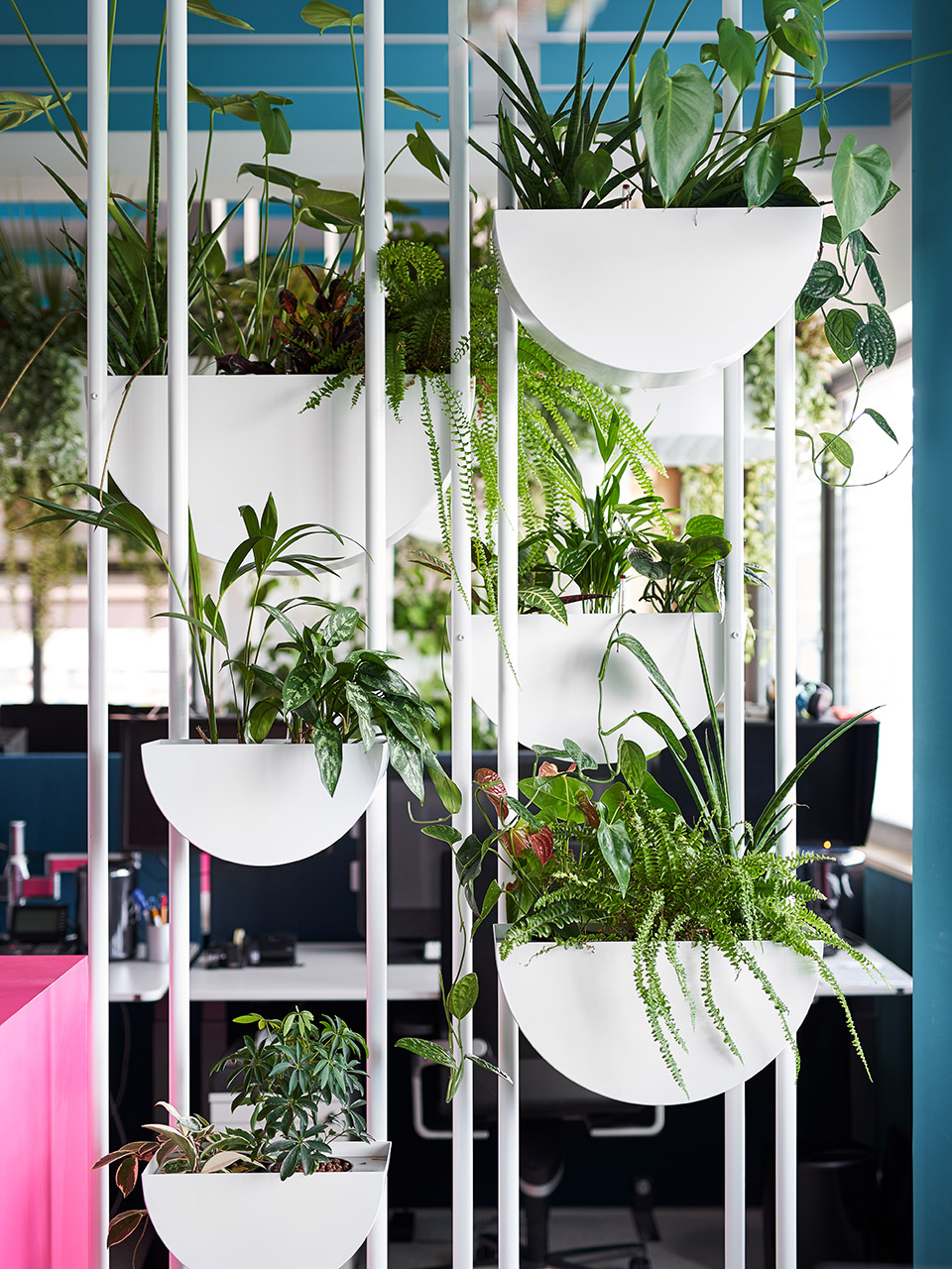 The New Headquarters of Roman Klis Design by Ippolito Fleitz Group - 谷德设计网