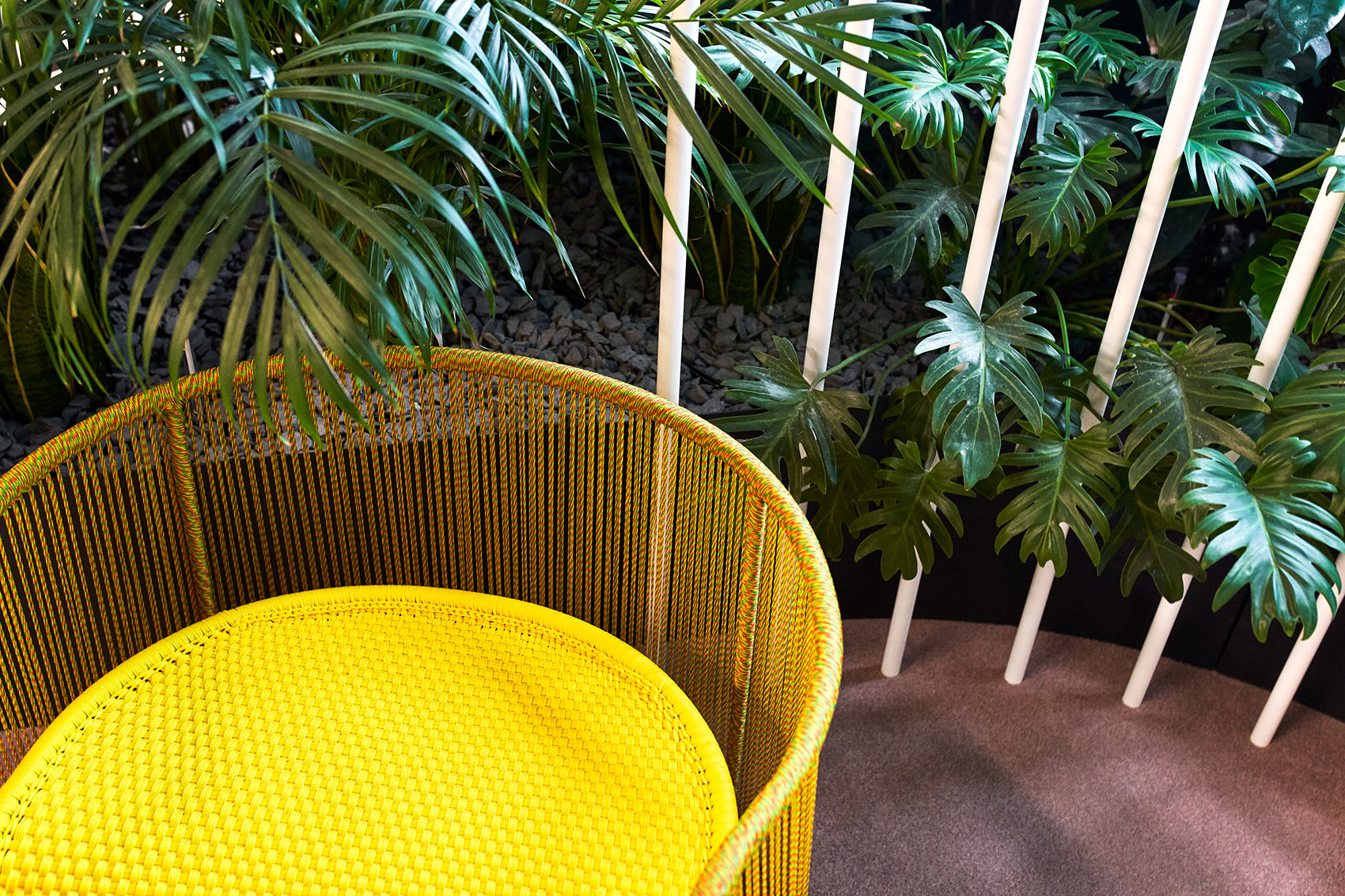 The New Headquarters of Roman Klis Design by Ippolito Fleitz Group - 谷德设计网