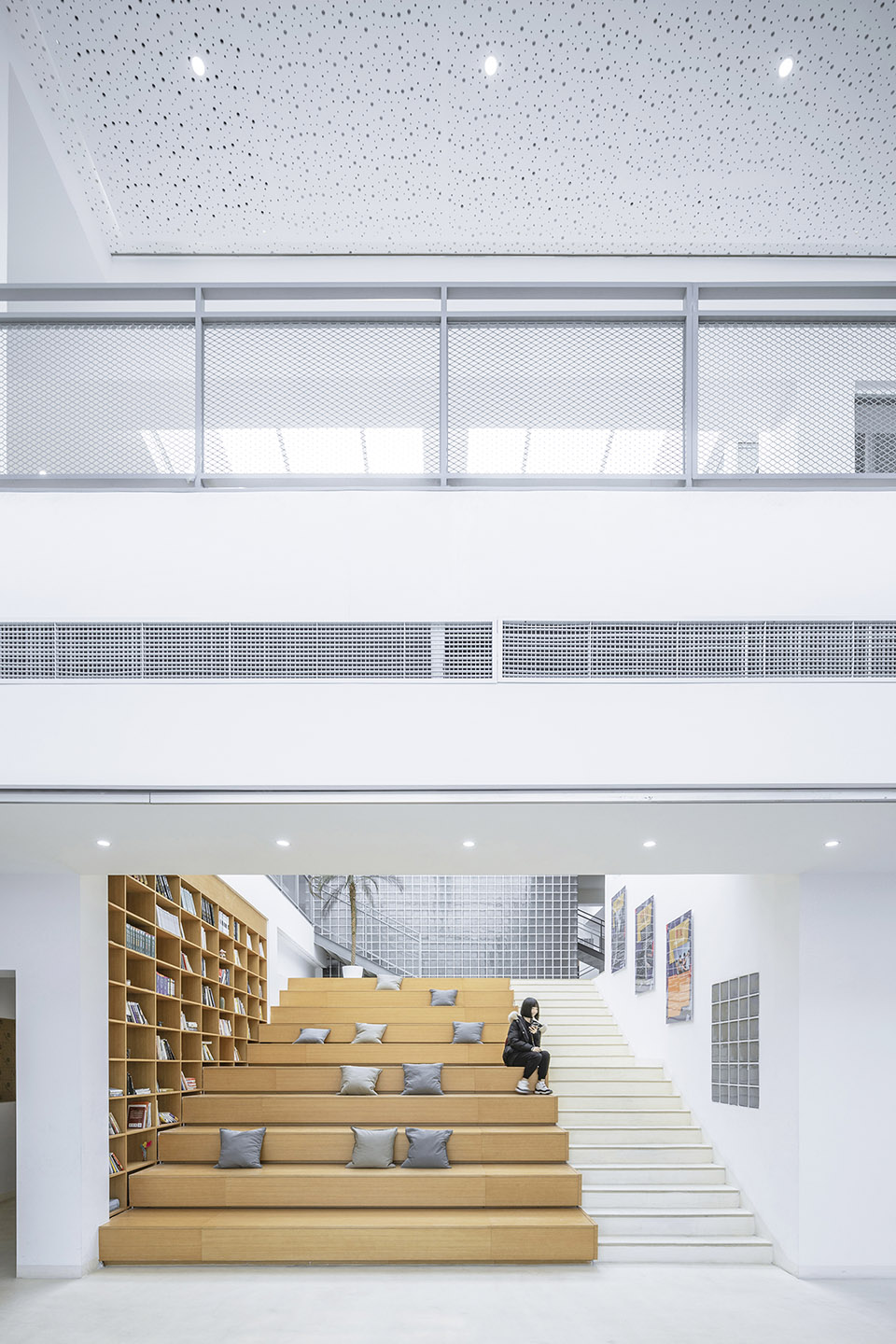 International Department of Beijing Private JunYi Middle School, China ...