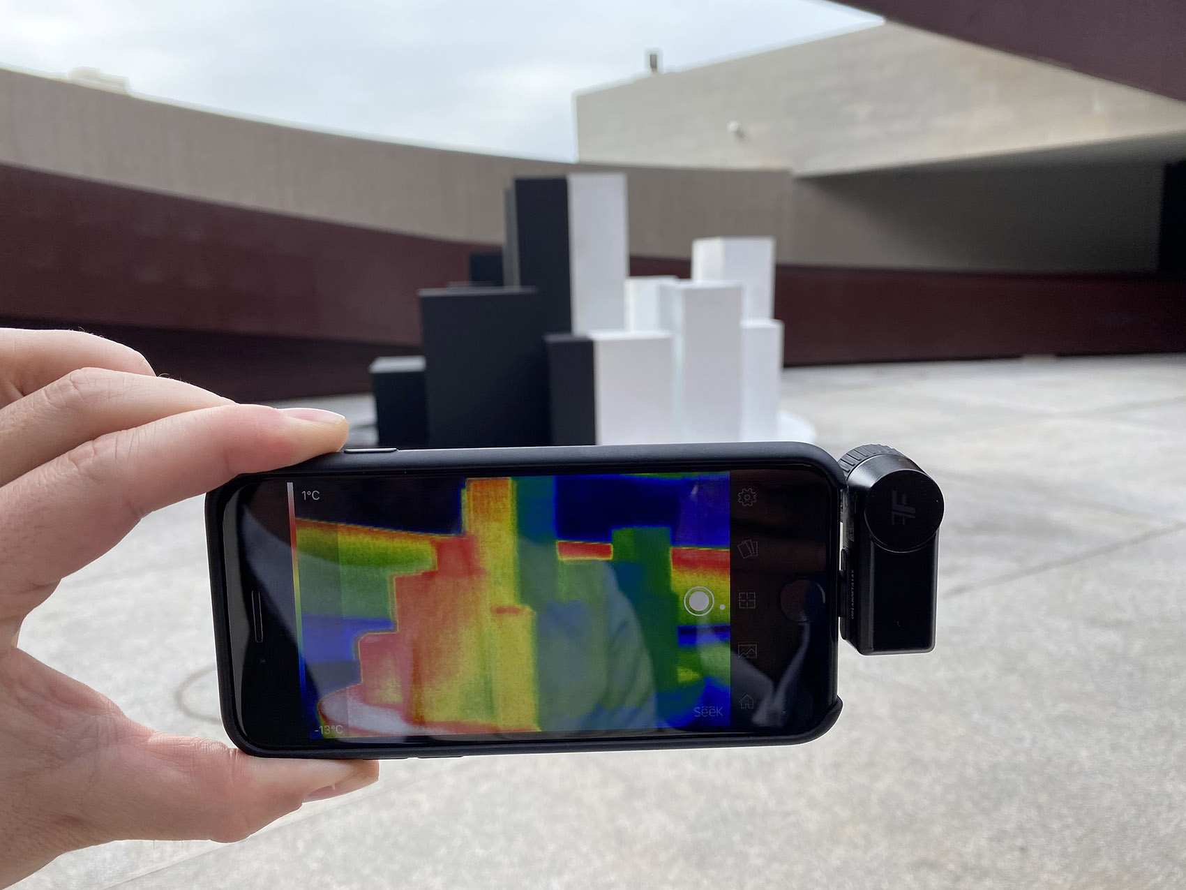 The Coolest White paint installation, Israel by UNStudio - 谷德设计网