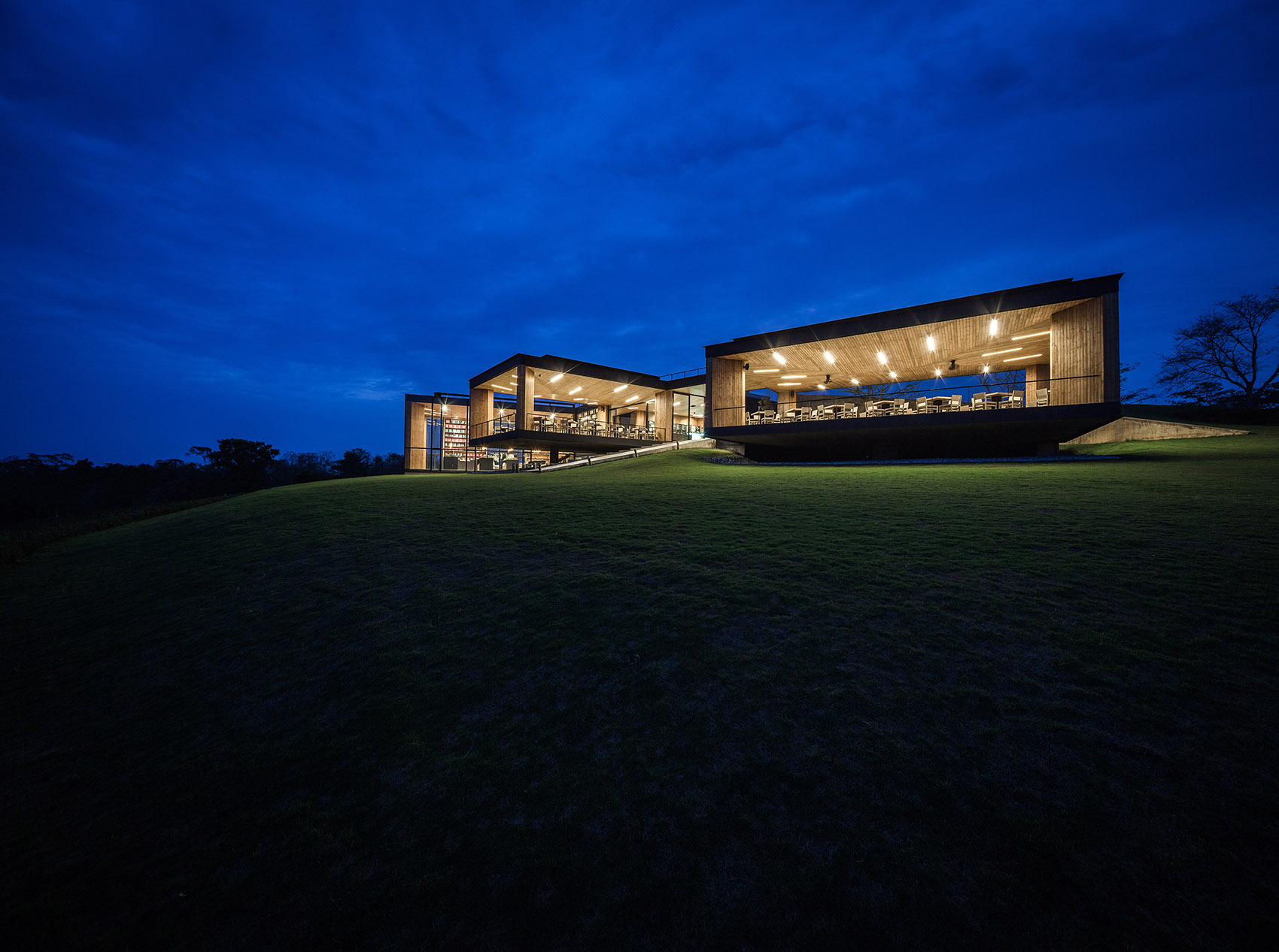 Choui Fong Tea Cafe, Thailand by IDIN Architects - 谷德设计网