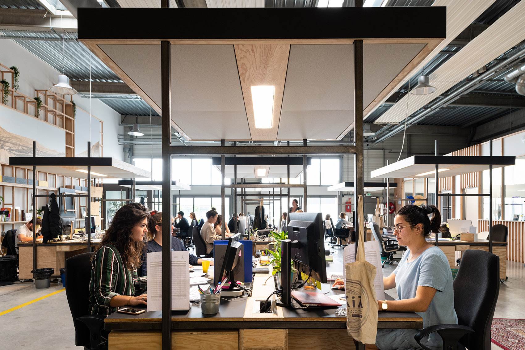 Côte Ouest new office by Collective Parenthese - 谷德设计网