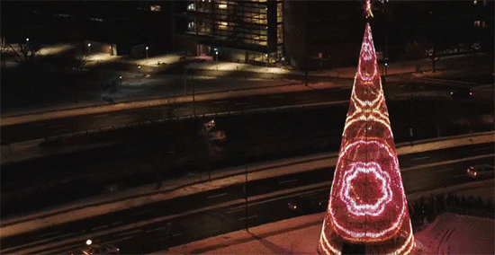 Mile High Tree – Dynamic Light Programming by Brut Deluxe - 谷德设计网