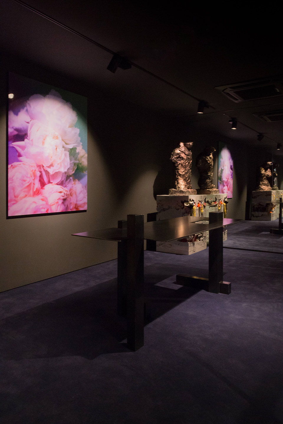 Andersson Bell Flagship Store by Creative Studio Unravel - 谷德设计网