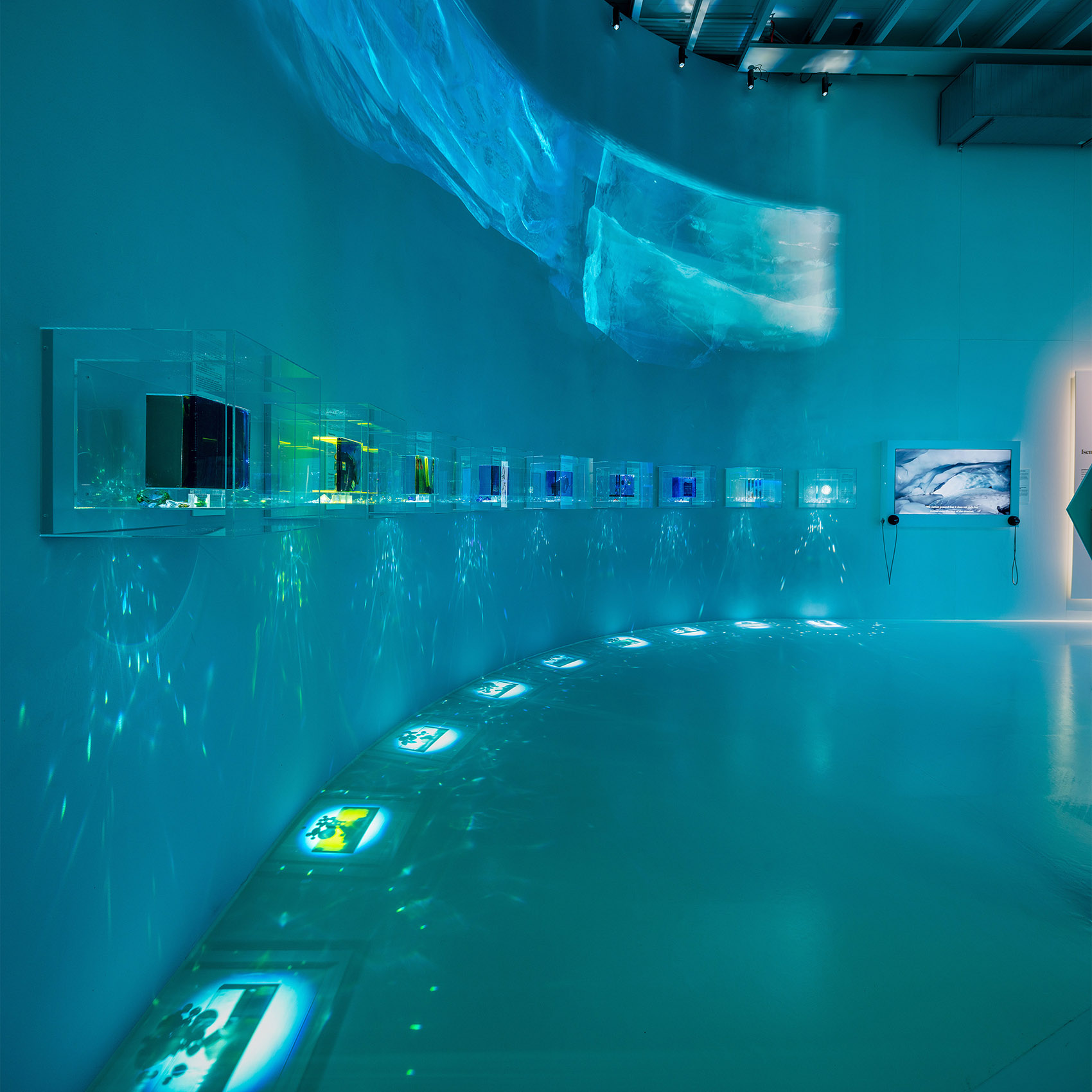 MUSEEA design large-scale immersive exhibition at Nordic Museum - 谷德设计网