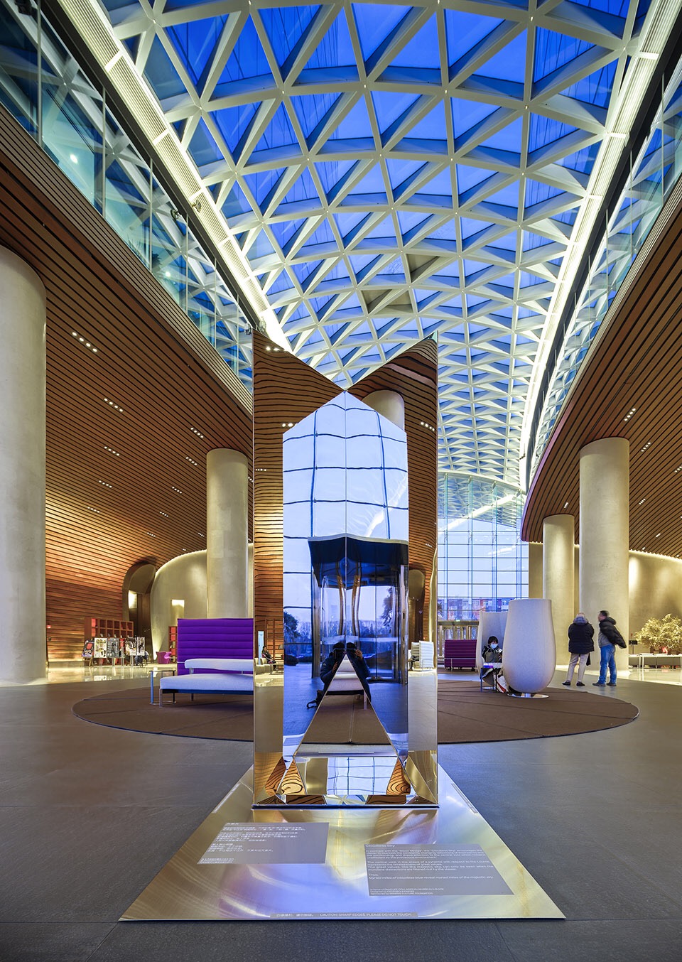 Genesis lobby installations, Beijing by Crossboundaries - 谷德设计网