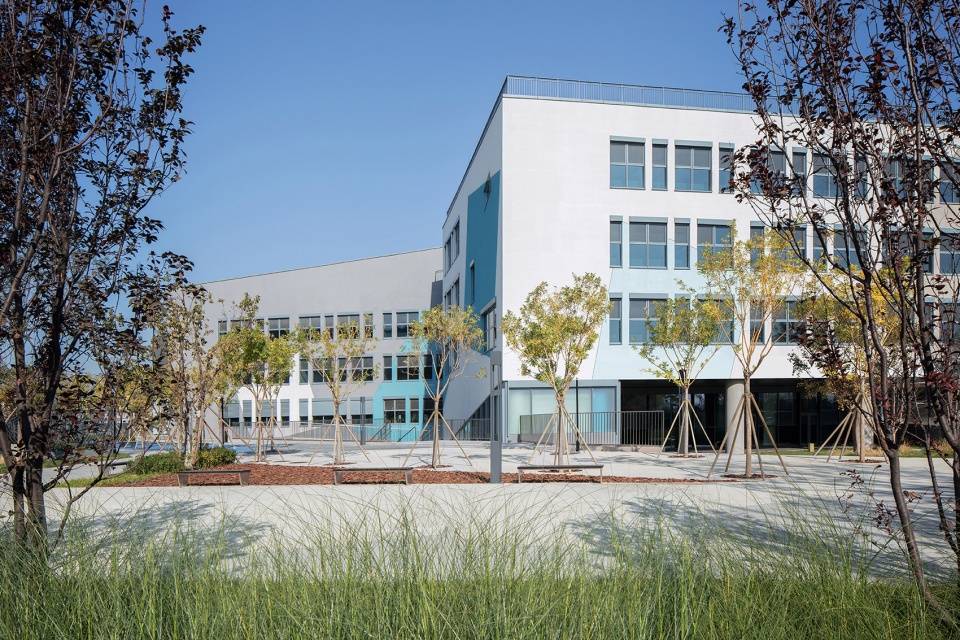 Huang Cheng Gen Primary School Changping Campus, China by Inclusive ...