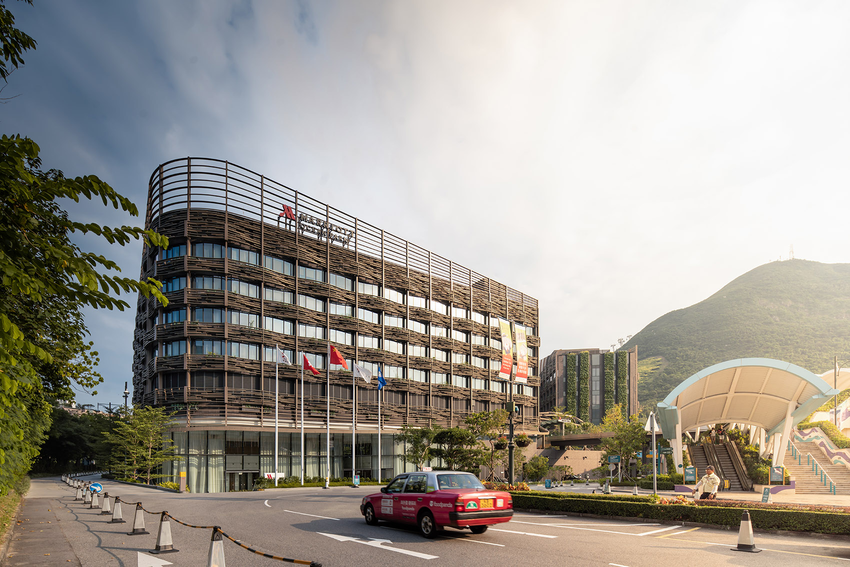 Ocean Park Marriott, China by Aedas - 谷德设计网
