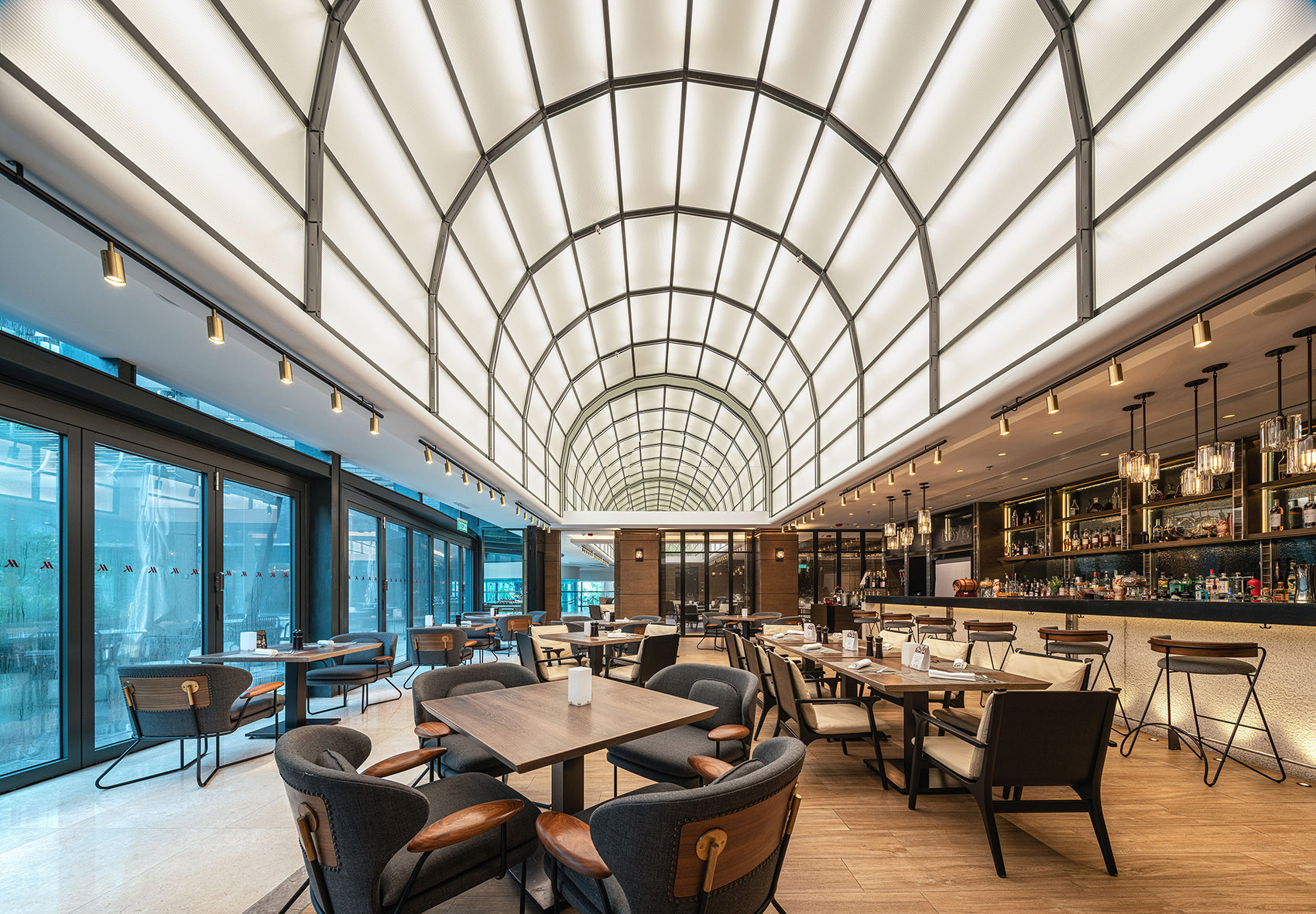 Ocean Park Marriott, China by Aedas - 谷德设计网