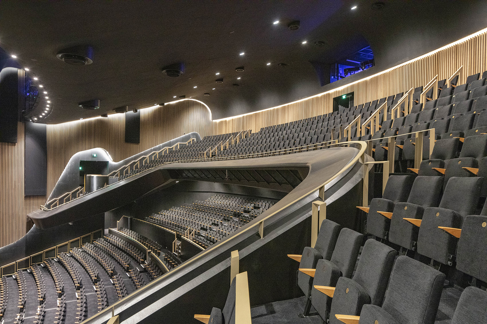 Sydney Coliseum Theatre by Cox Architecture - 谷德设计网