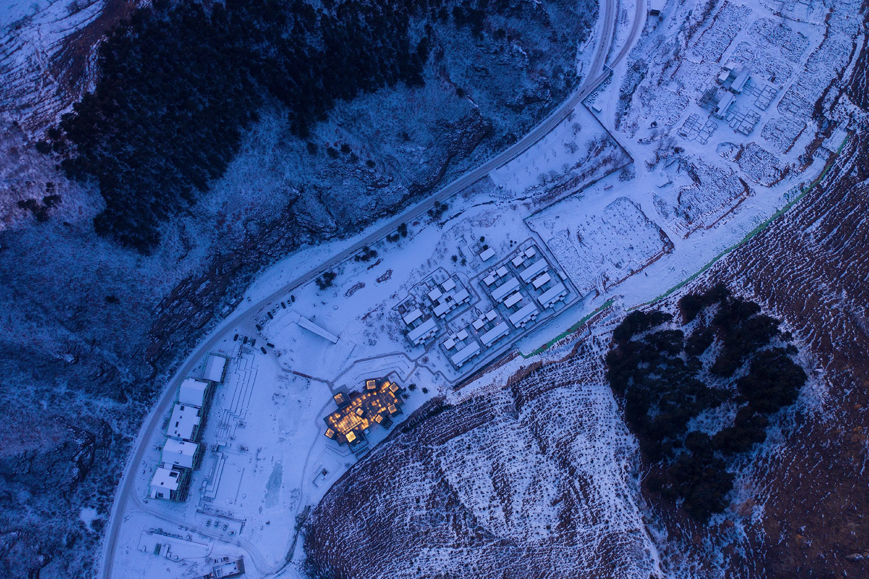 Forest Valley Hot spring Center, China by B.L.U.E. Architecture Studio ...