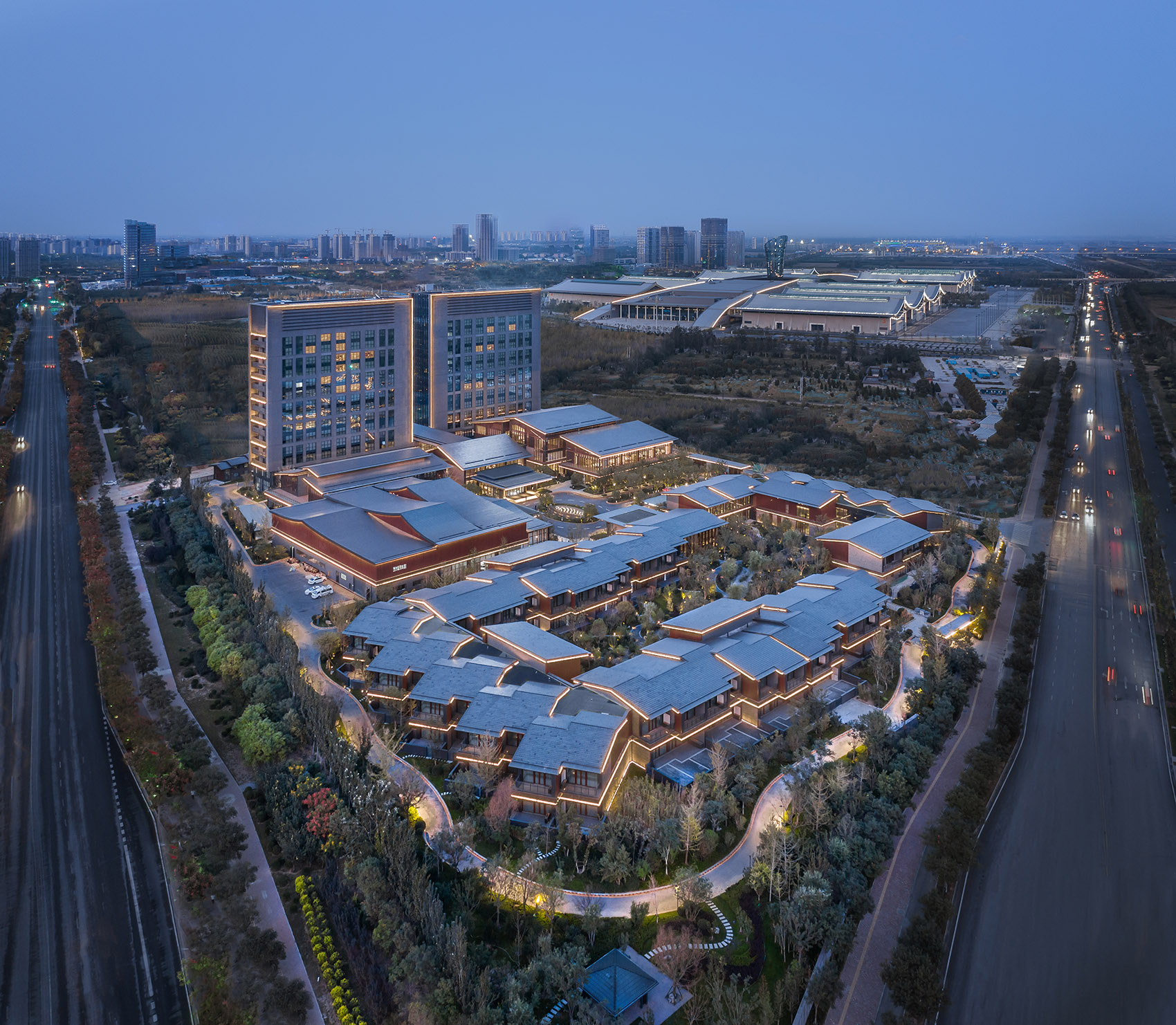 Hebei Grand Hotel, Anyue, China by LWK + PARTNERS - 谷德设计网