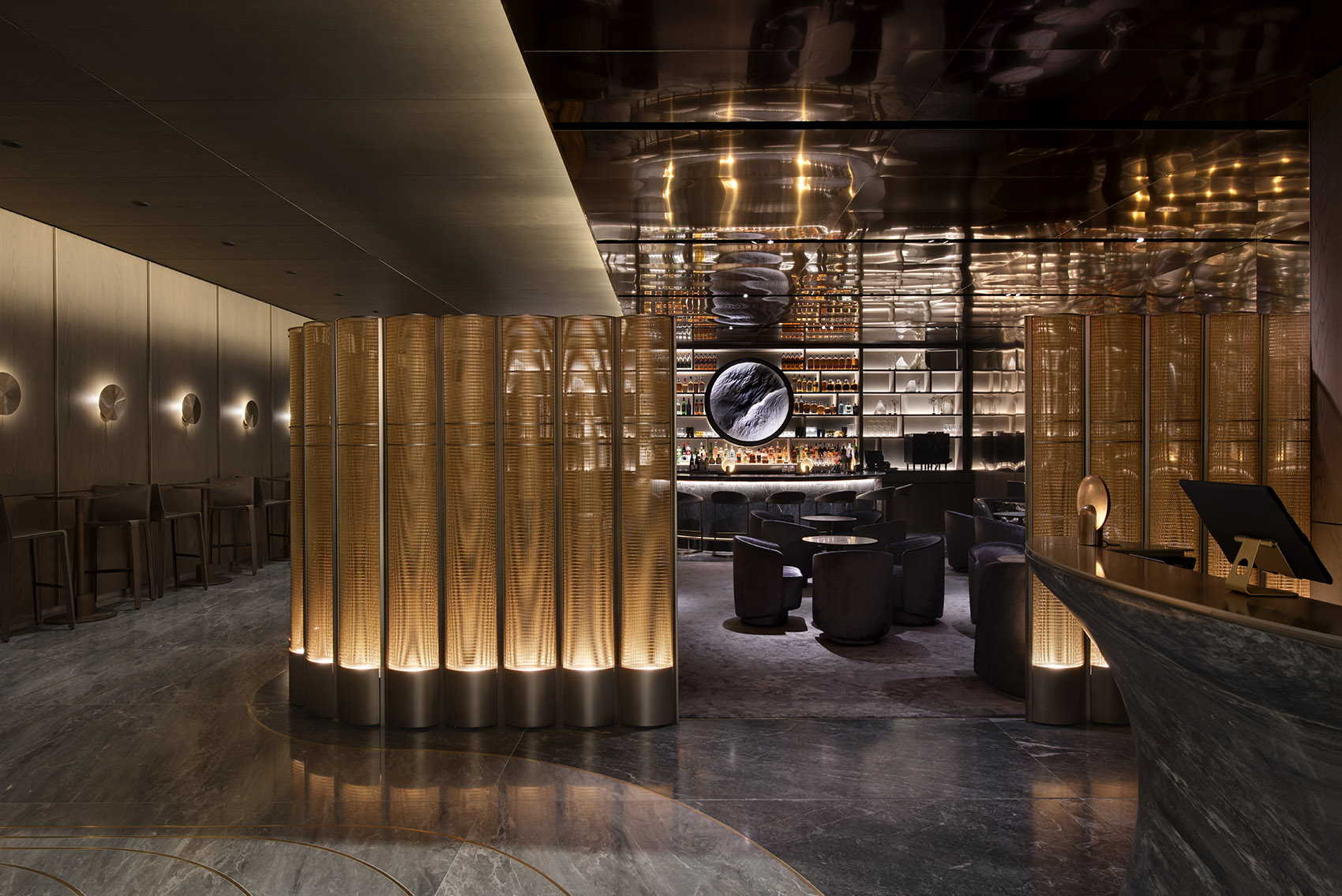 Peak Restaurant by Rockwell Group - 谷德设计网