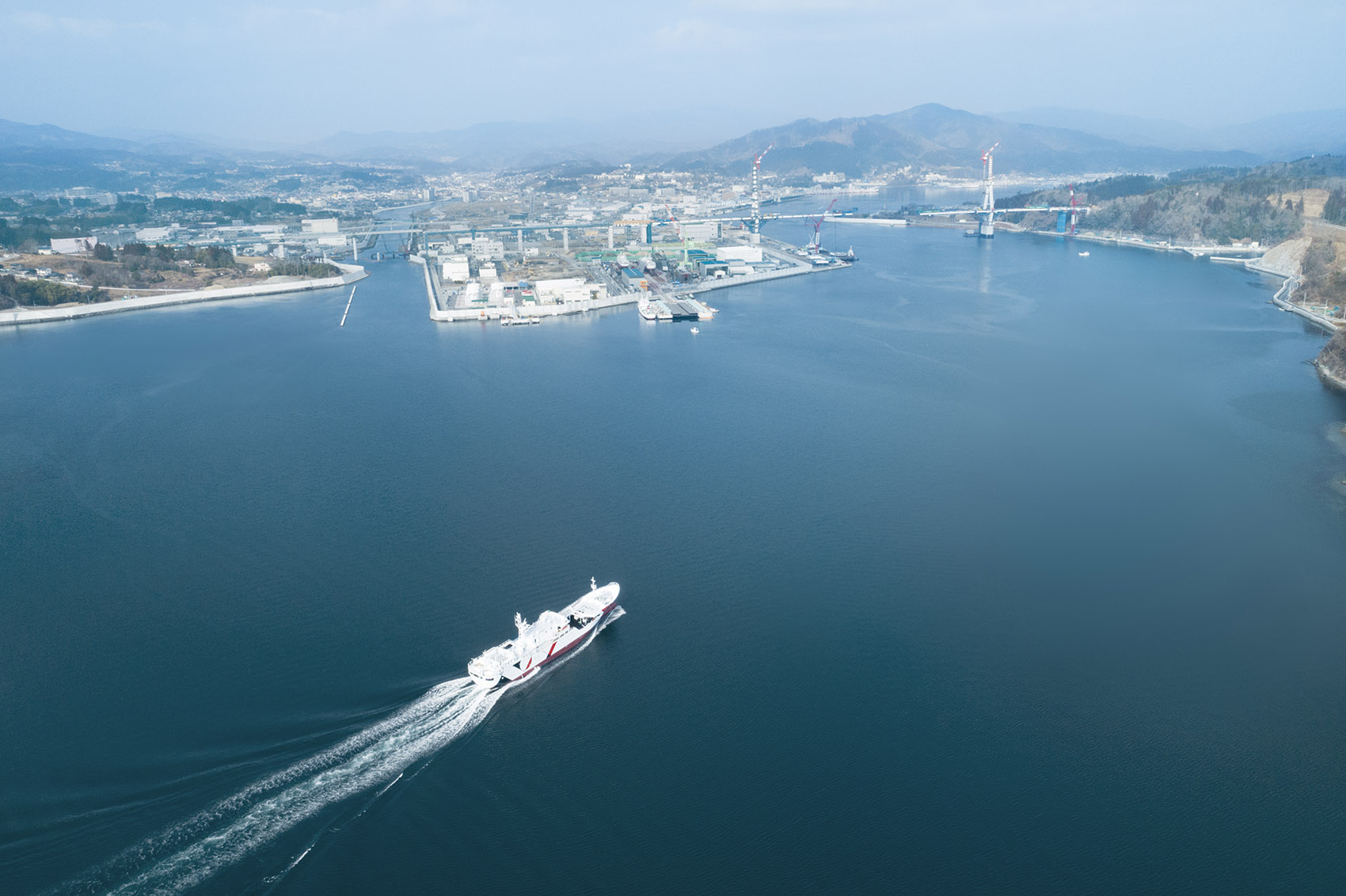 Interior and exterior design for the tuna longliner by nendo - 谷德设计网