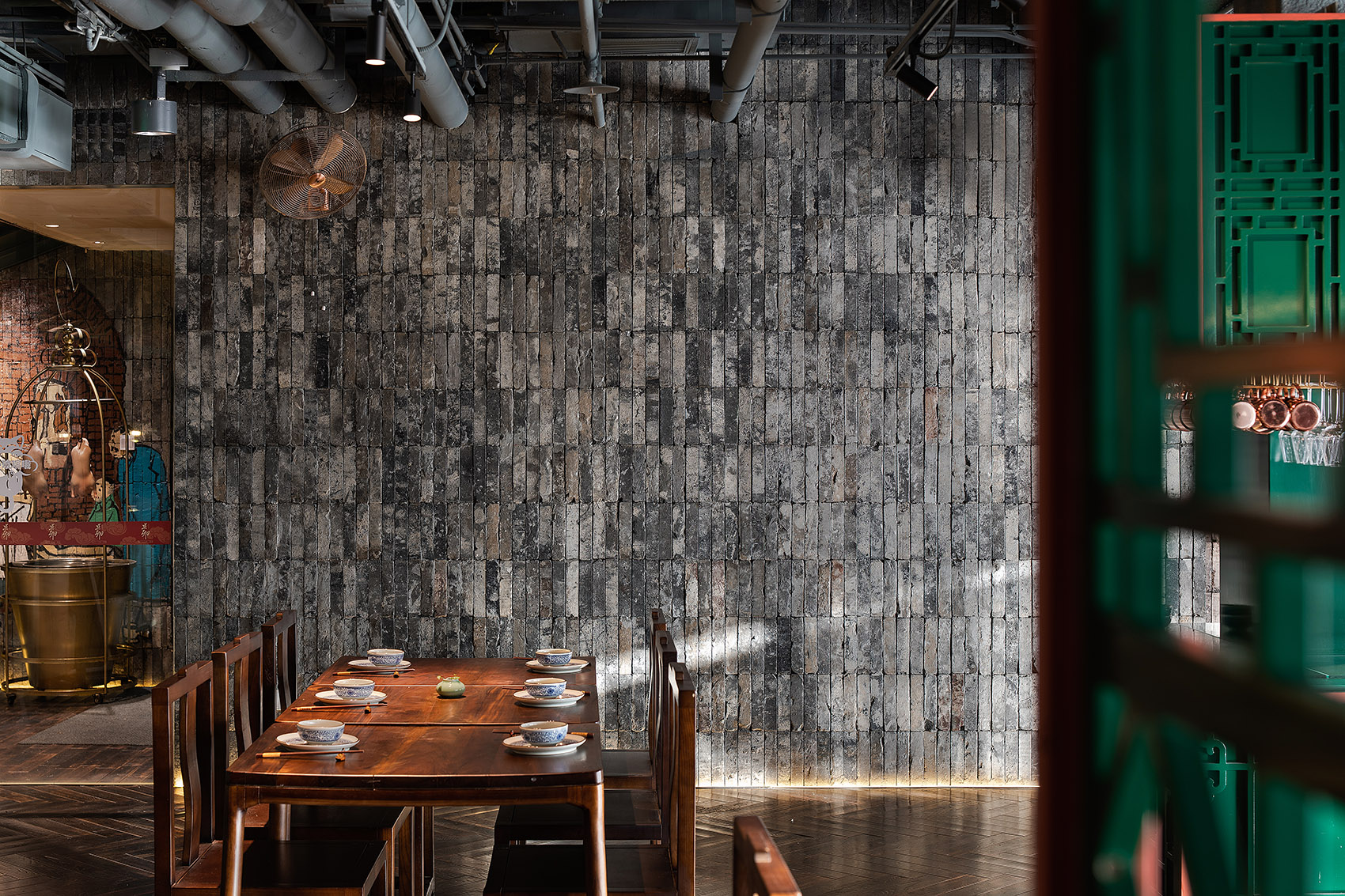 Courtyard Beijing Restaurant, China by WUXU Architects - 谷德设计网