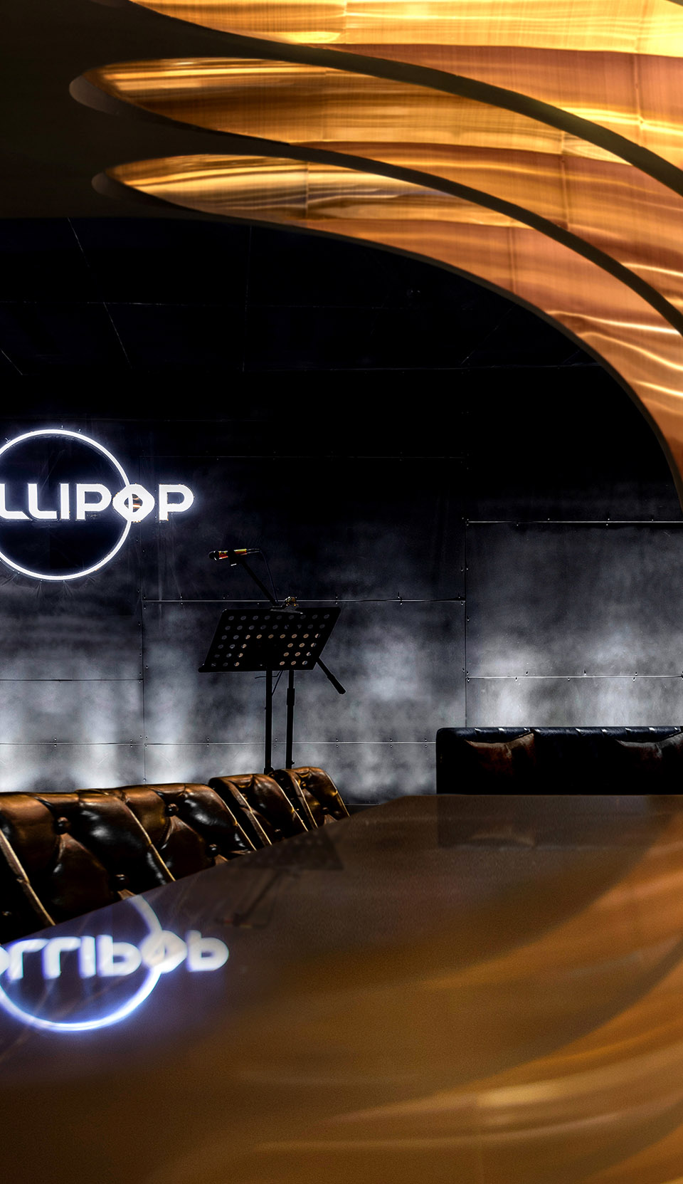 Guiyang LOLLIPOP Whisky Bar Design, China by DDID - 谷德设计网