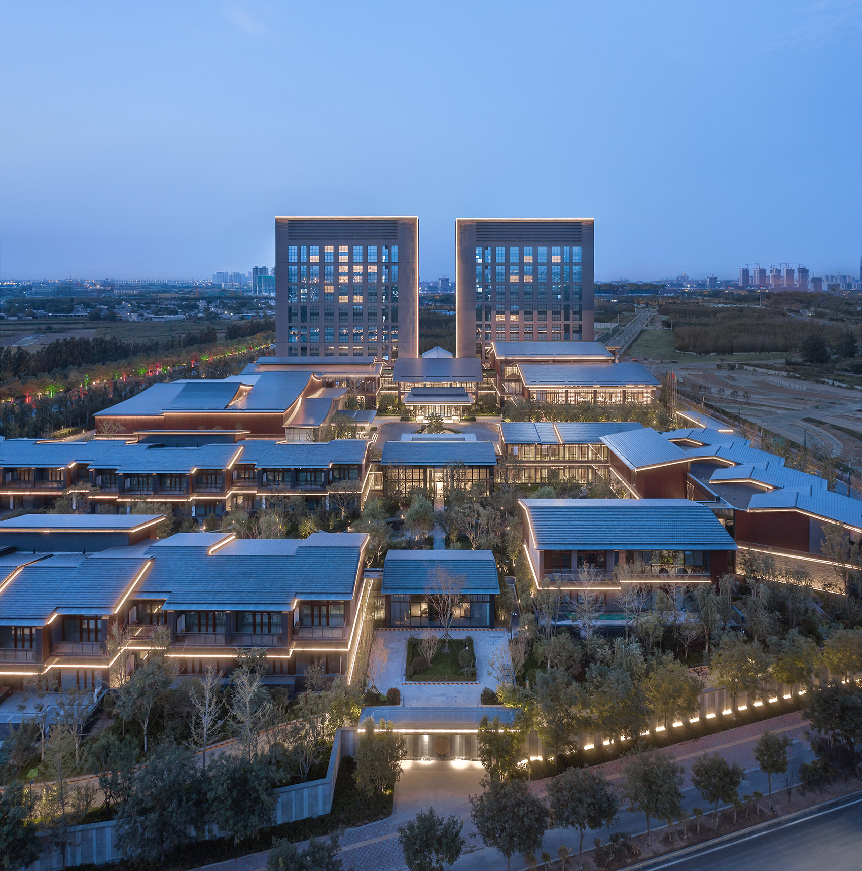 Hebei Grand Hotel, Anyue, China by LWK + PARTNERS - 谷德设计网