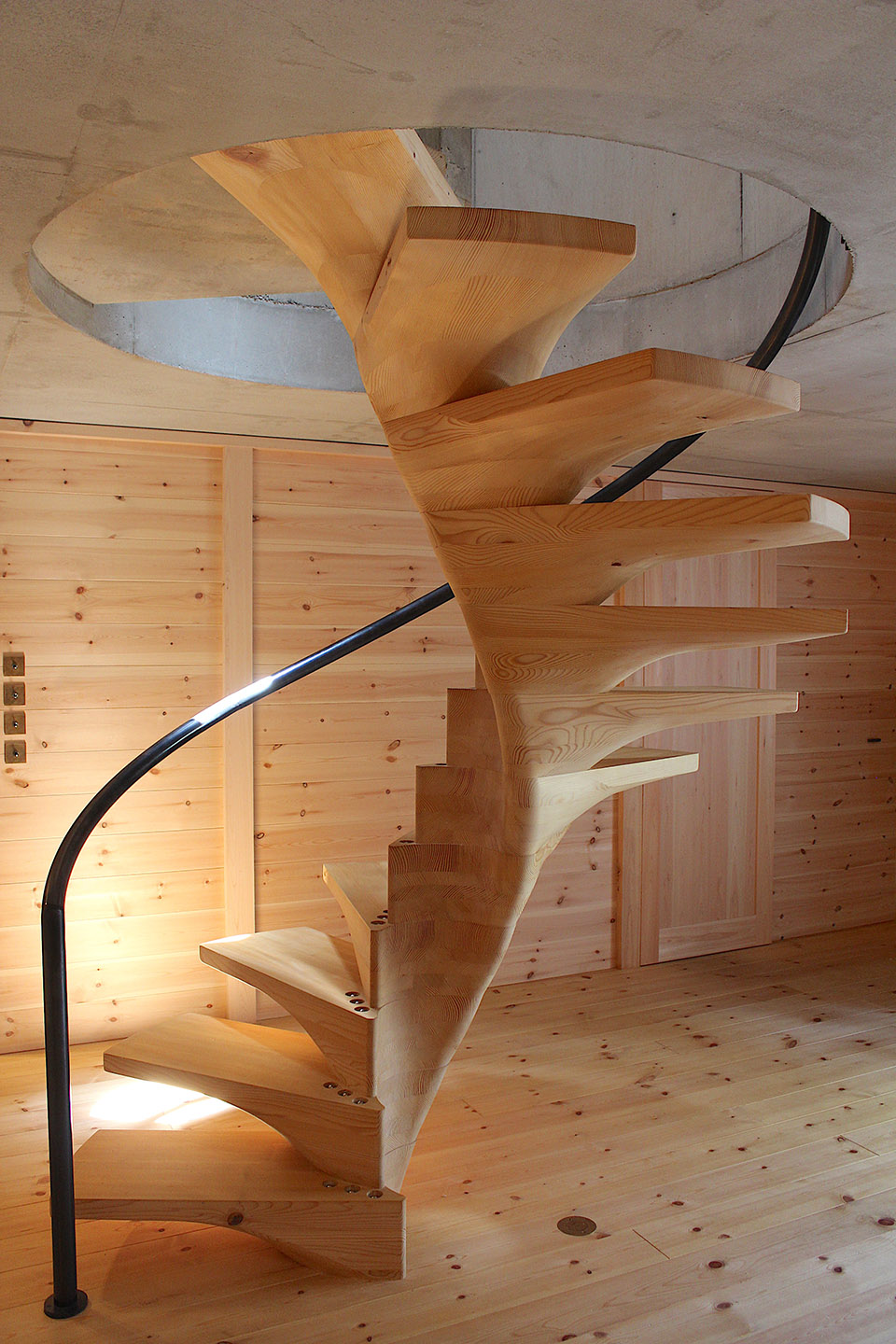 Shironishi House by Tomoaki Uno Architects - 谷德设计网