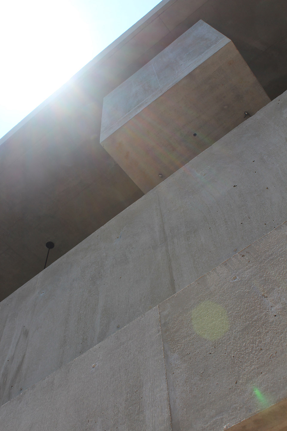 Shironishi House by Tomoaki Uno Architects - 谷德设计网