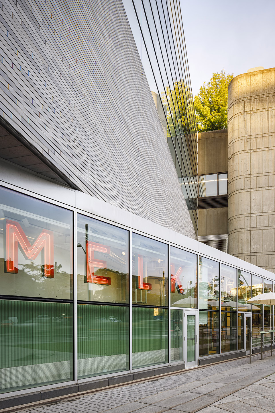 Melk Coffee Bar by La Firme - 谷德设计网