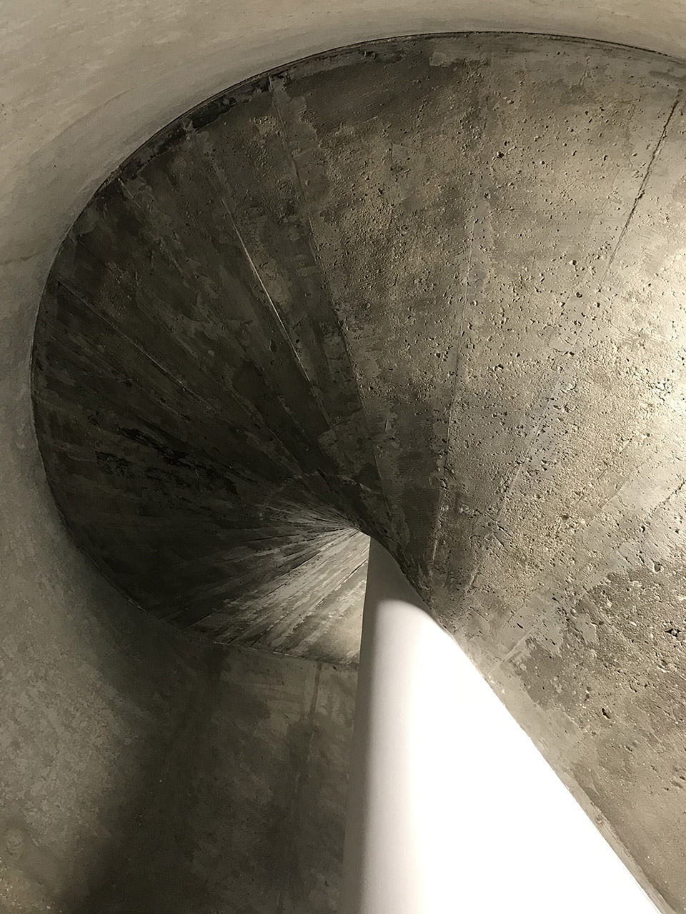 95 Peckham Road residential building by Peter Barber Architects - 谷德设计网