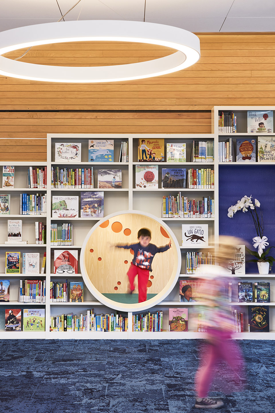 Half Moon Bay Library by Noll & Tam Architects - 谷德设计网