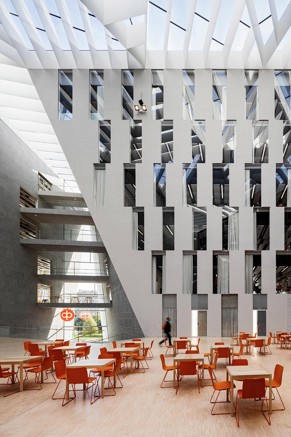 OP Financial Group Headquarters by JKMM Architects - 谷德设计网