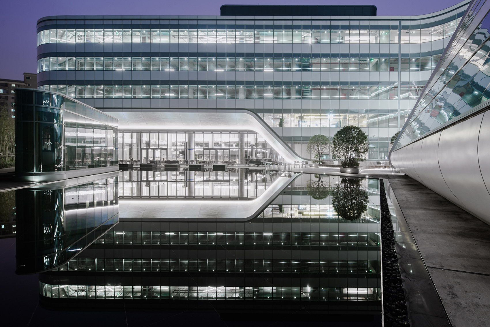 Johnson Controls Asia Pacific Headquarters, Shanghai, China by Gensler ...