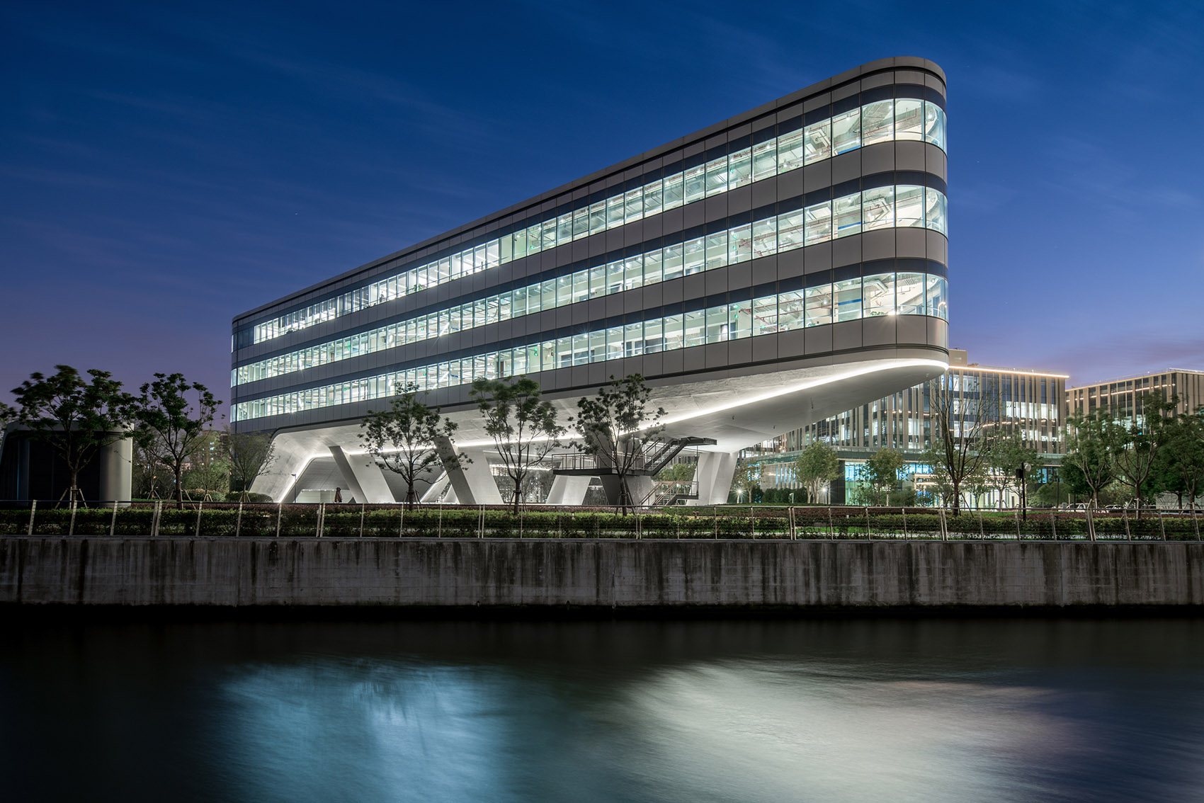 Johnson Controls Asia Pacific Headquarters, Shanghai, China by Gensler ...