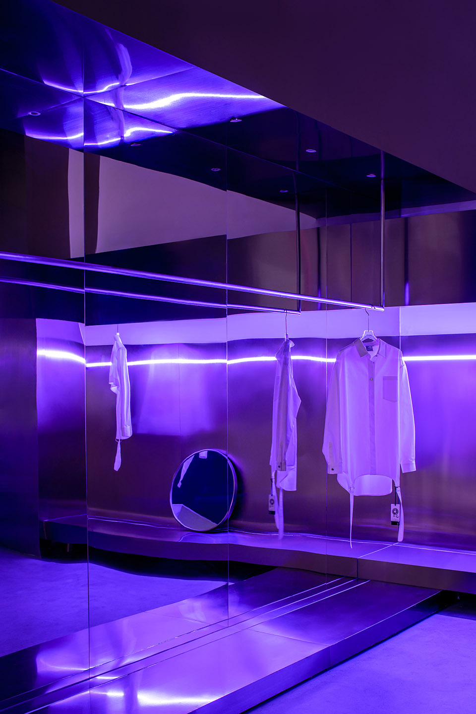 O2 Buyer store Guiyang, China by TO INTERIOR DESIGN - 谷德设计网