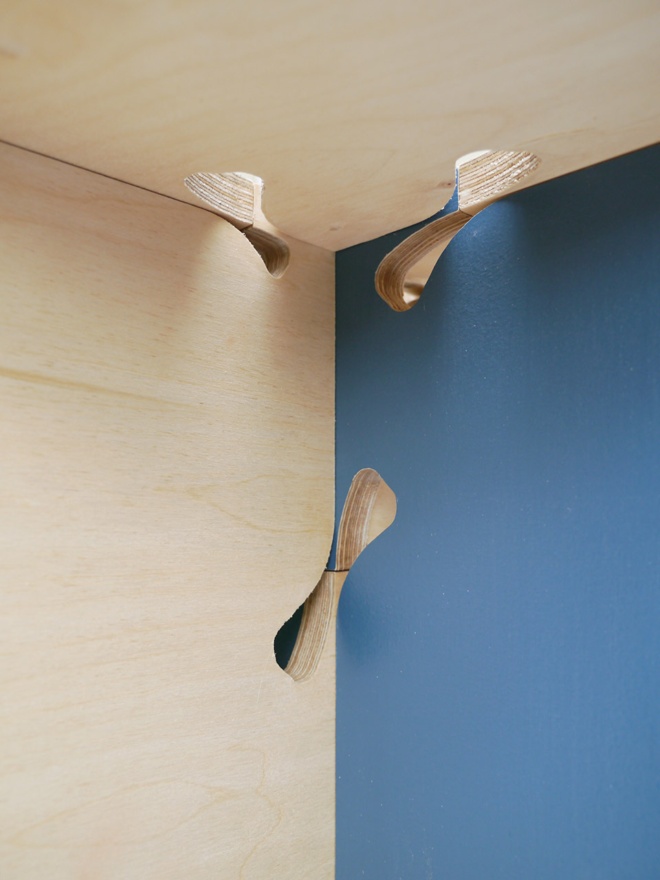 CURBSIDE TABLE，Boston by KVA Matx - 谷德设计网