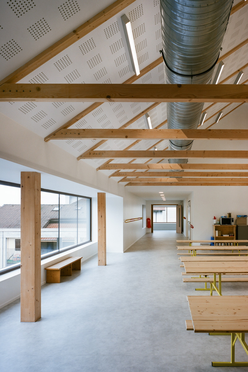 Extension of school equipment in Lugrin by ateliers O-S architectes - 谷德设计网
