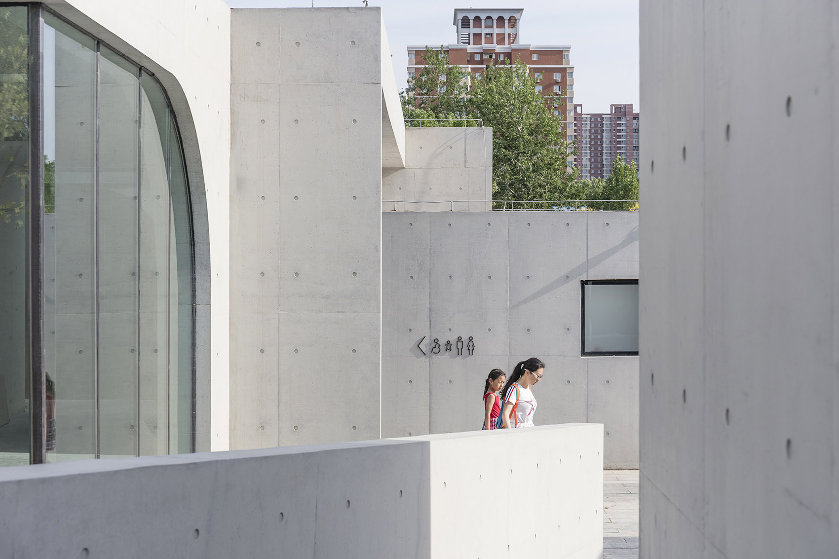 Public toilet in Beijing International Sculpture Park by Rushi ...