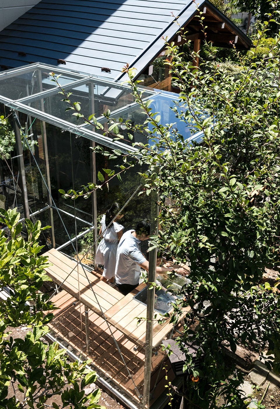 House with 6 annexes by Kiyoaki Takeda Architects - 谷德设计网