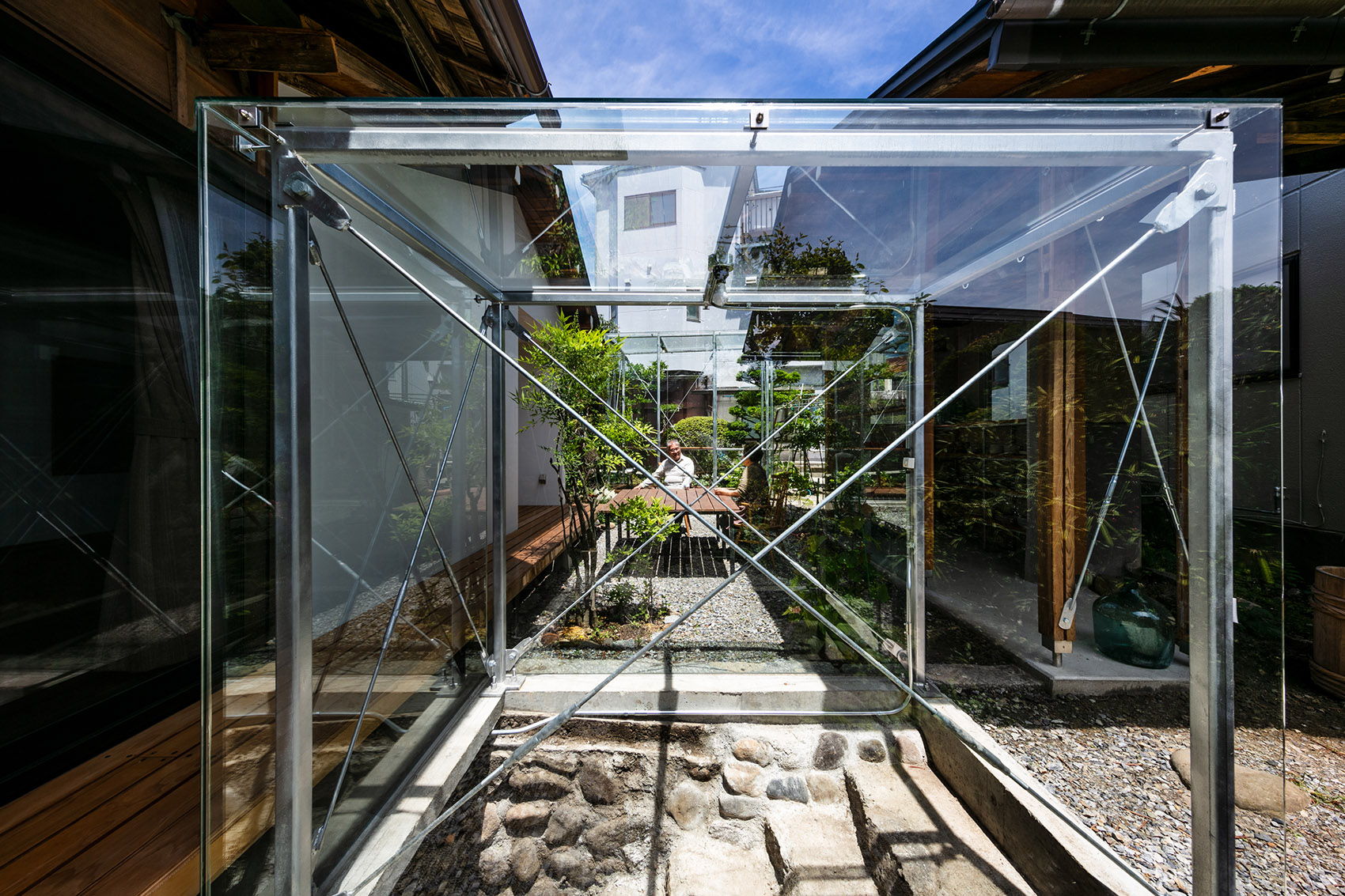 House with 6 annexes by Kiyoaki Takeda Architects - 谷德设计网