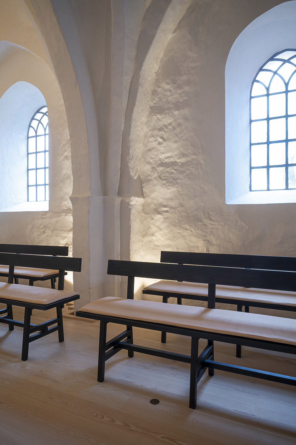 Medieval church reinvented in Sdr. Asmindrup by Arkitema Architects - 谷德设计网