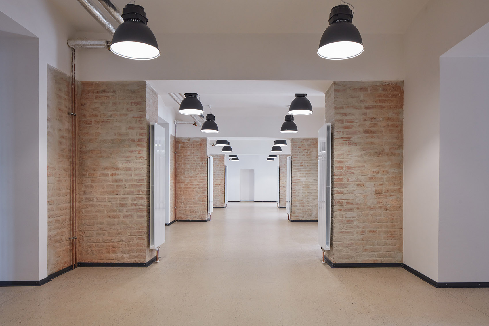 New lecture center VŠPJ by Qarta architektura - 谷德设计网
