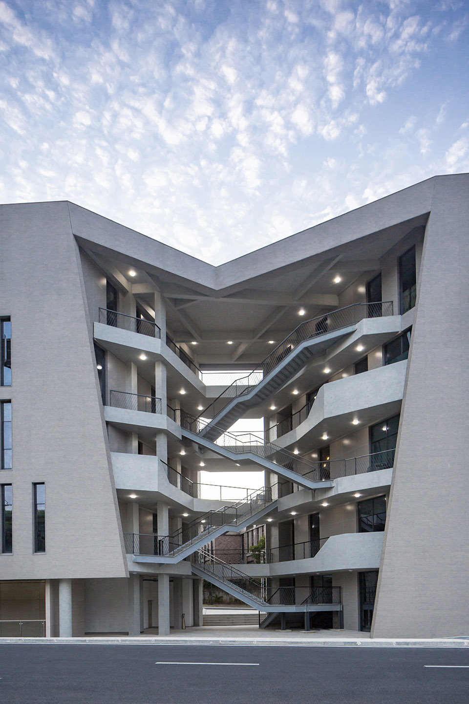 NetEase Guangzhou Headquarters, China by Atelier Y - 谷德设计网