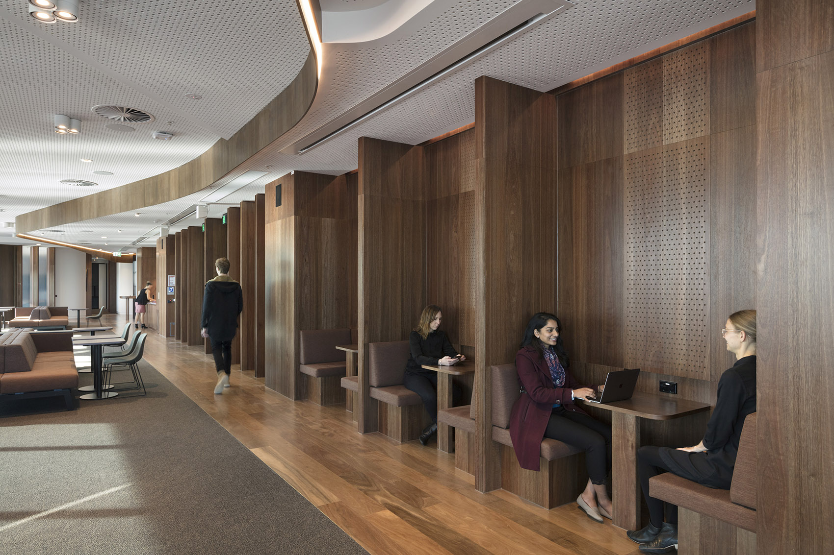 Victorian Comprehensive Cancer Centre (VCCC) Executive Workplace by ...