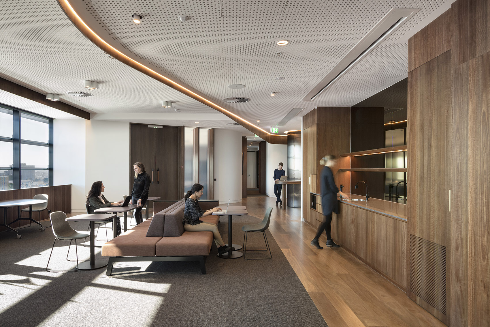 Victorian Comprehensive Cancer Centre (VCCC) Executive Workplace by ...