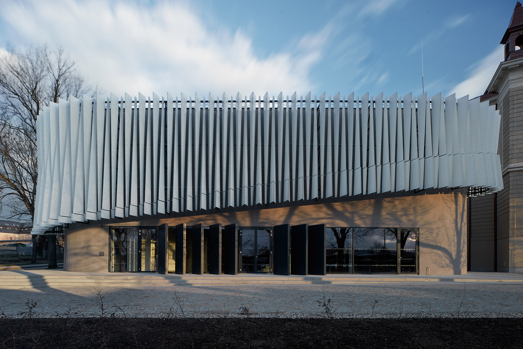 New lecture center VŠPJ by Qarta architektura - 谷德设计网