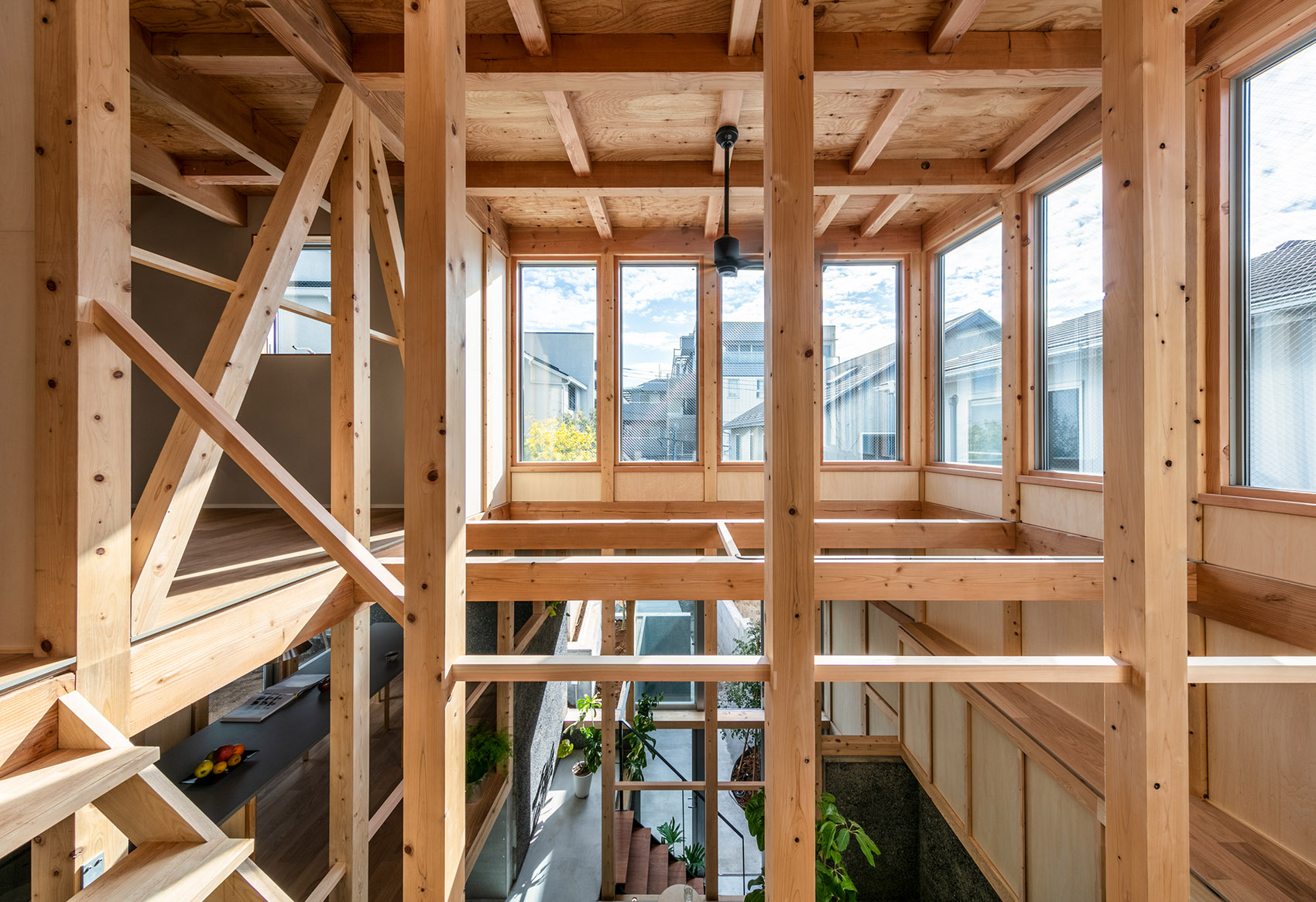 House with 5 retaining walls by Kiyoaki Takeda Architects - 谷德设计网